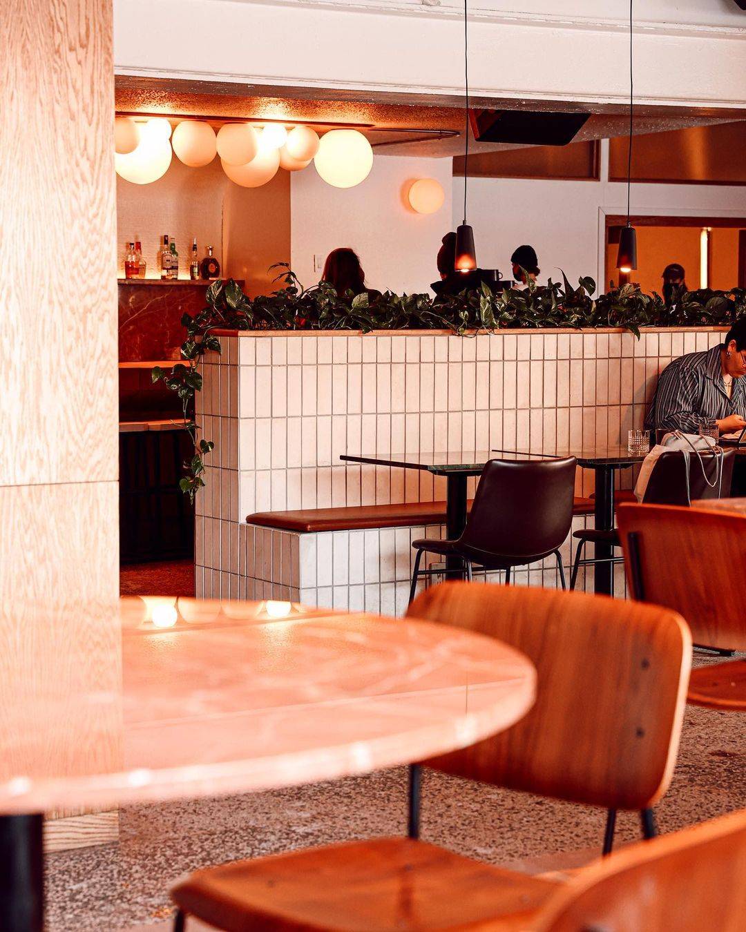 L'idéal bar & contenus | Th3rdwave Montréal