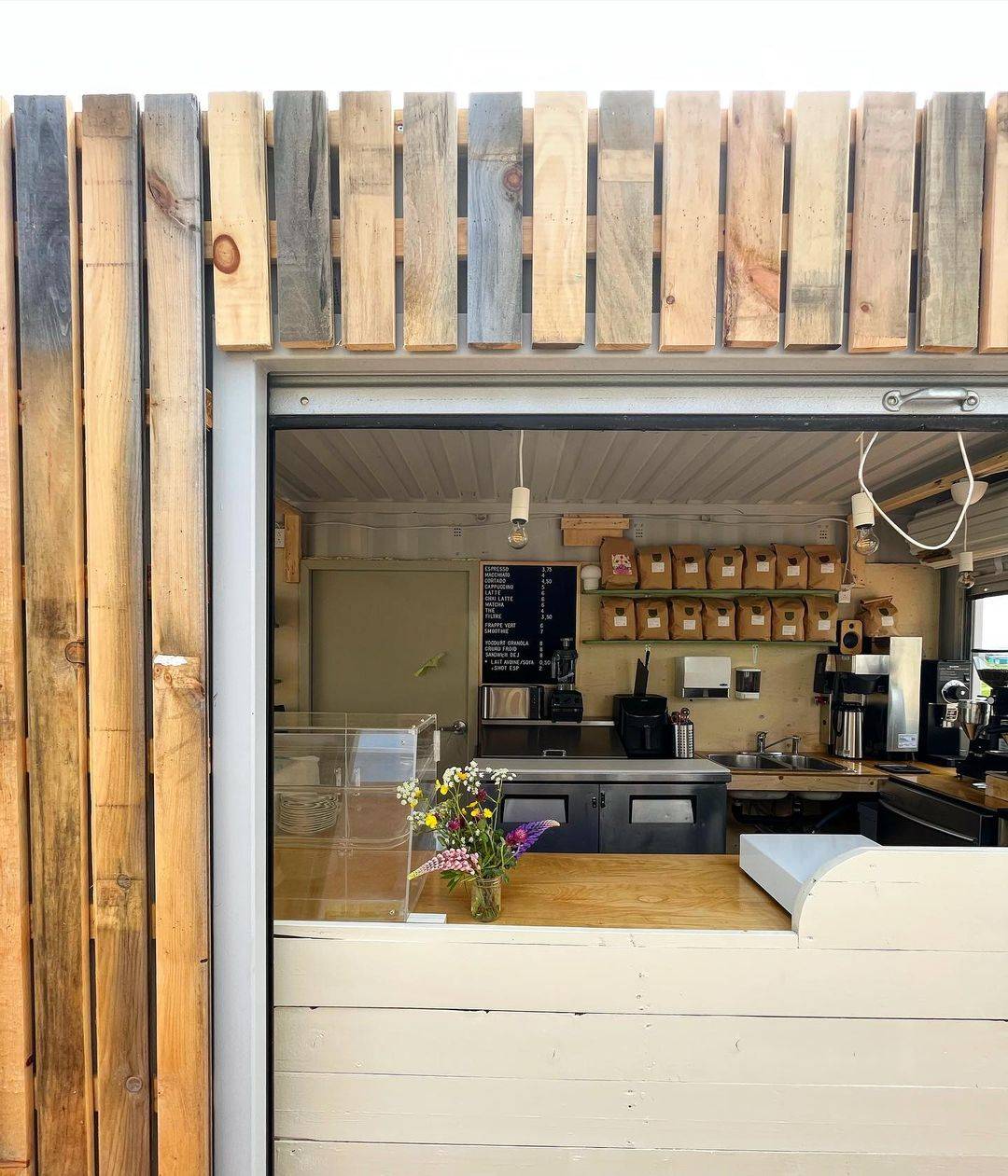 La jongleuse | Th3rdwave