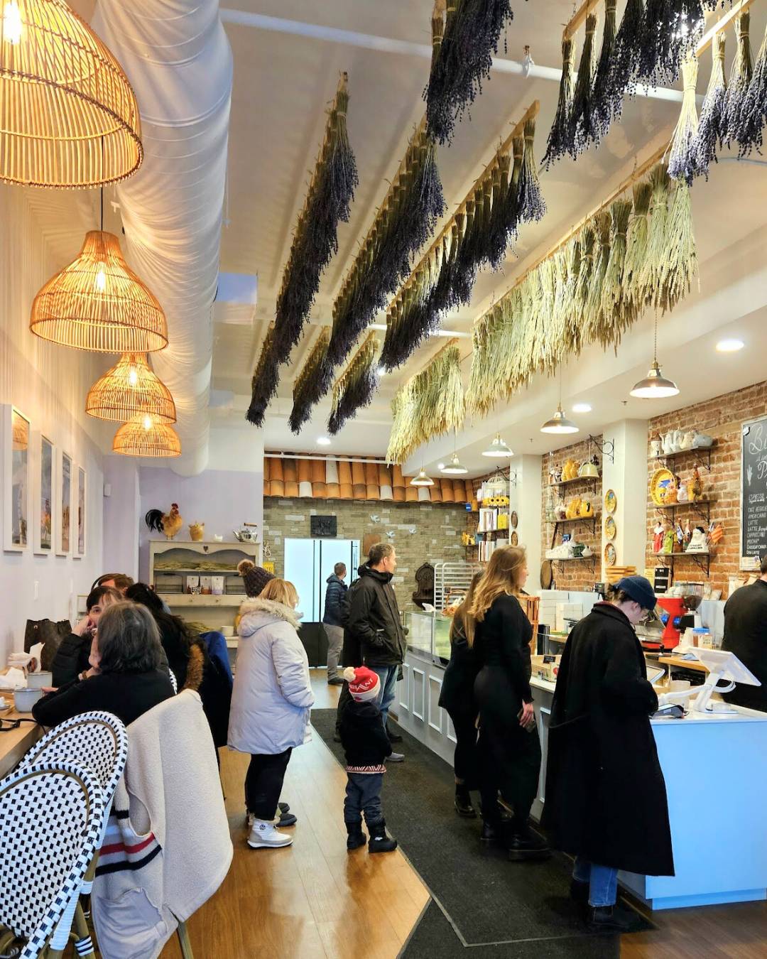 Un Instant en Provence | Th3rdwave Montréal