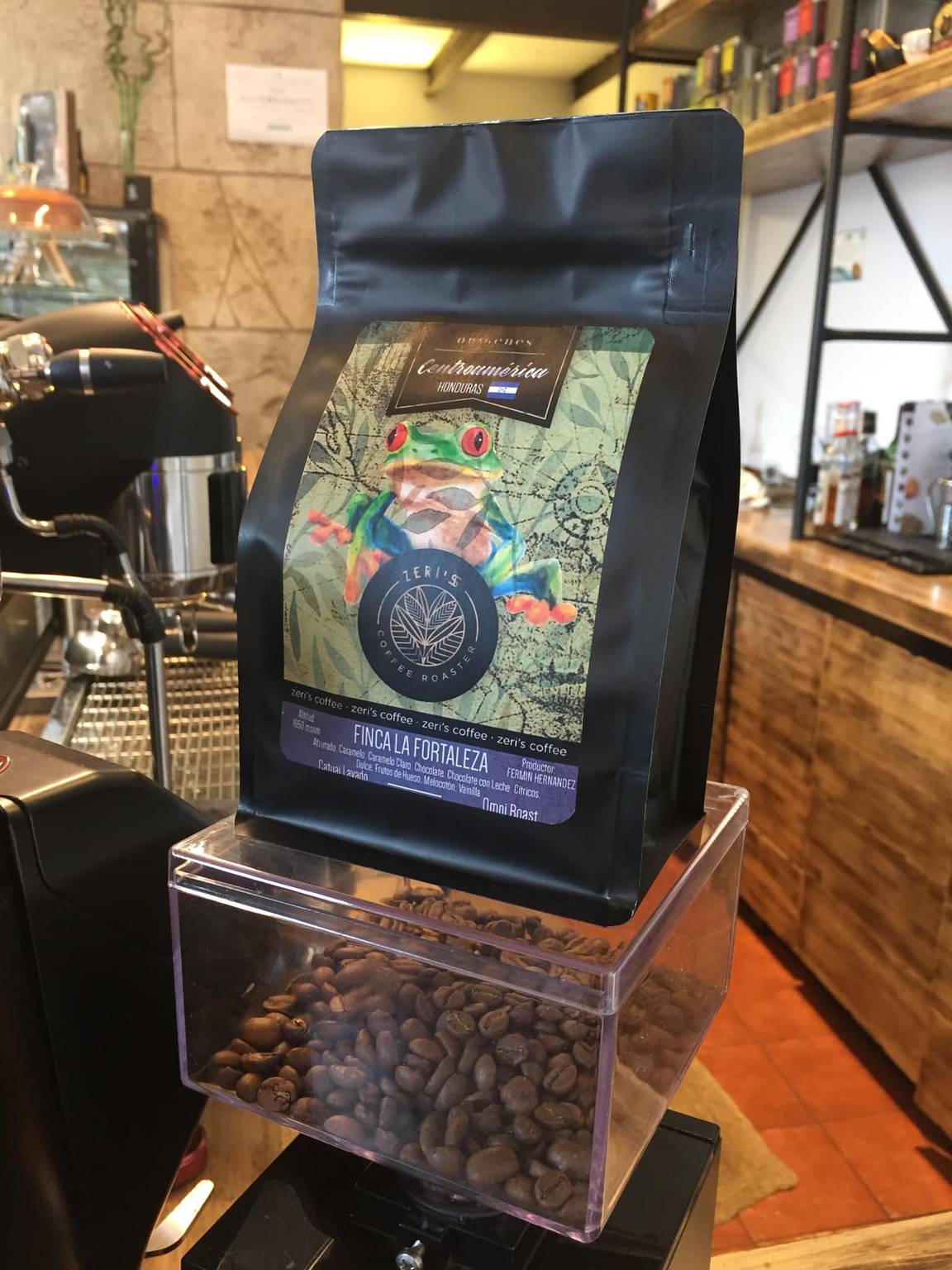 Zeri's Coffee Roaster | Th3rdwave